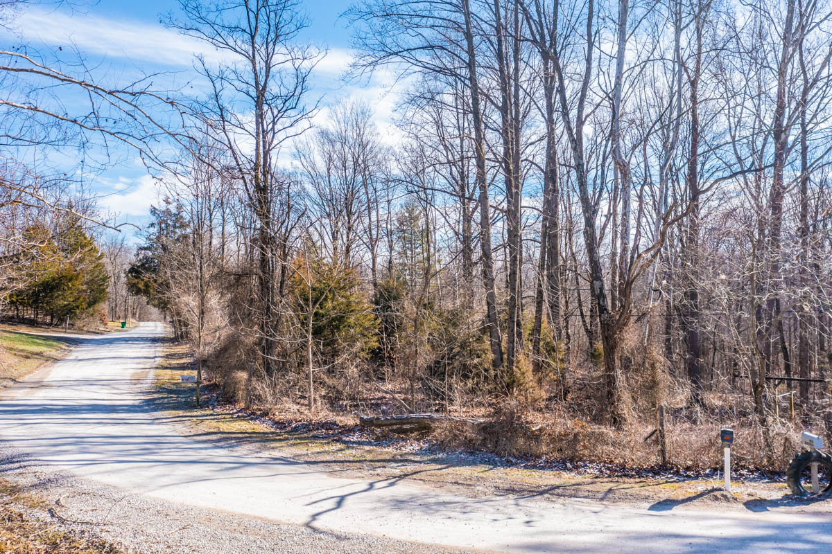 3.5 Acres of Hardwood Trees and a Pond in the Country Near Spencer, IN ...